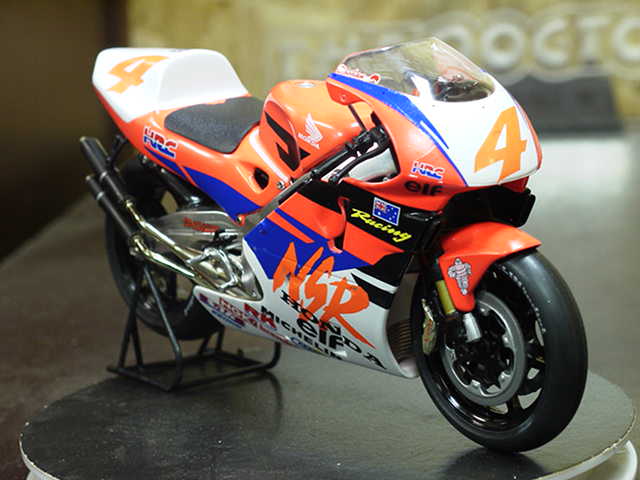Mick Doohan Honda NSR500 1994 1:12