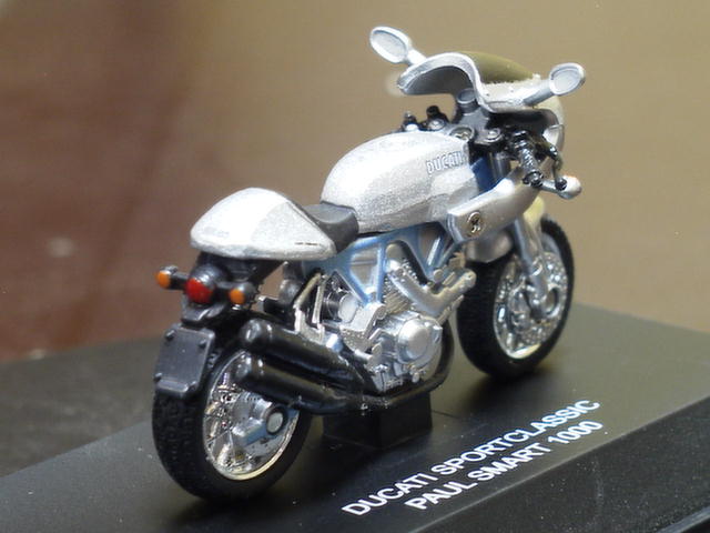 Ducati Sportclassic 1000 Paul Smart replica 1:32