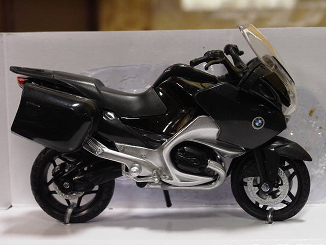 BMW R1200RT 1:18