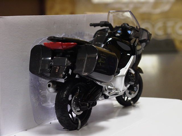 BMW R1200RT 1:18