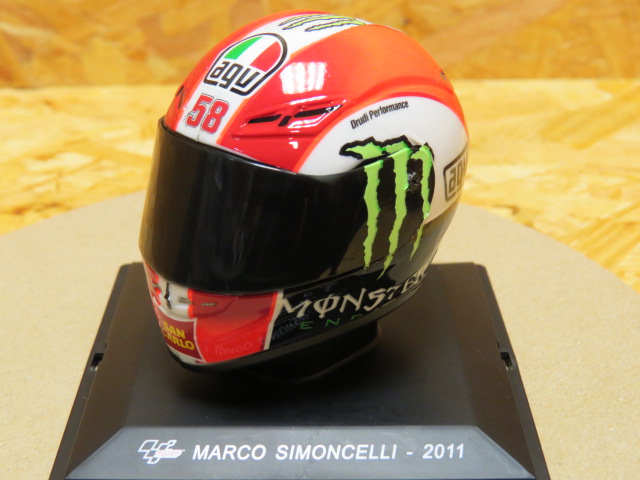 Marco Simoncelli AGV helm 2011 1:5