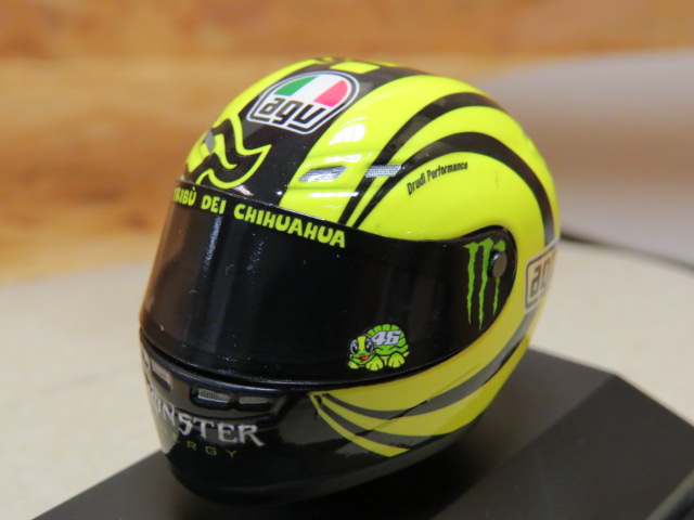 Rossi helm 2010 Valencia test 1:8