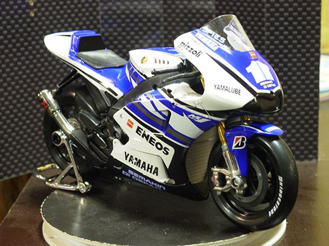 spies Yamaha YZR-M1 2012 1:10