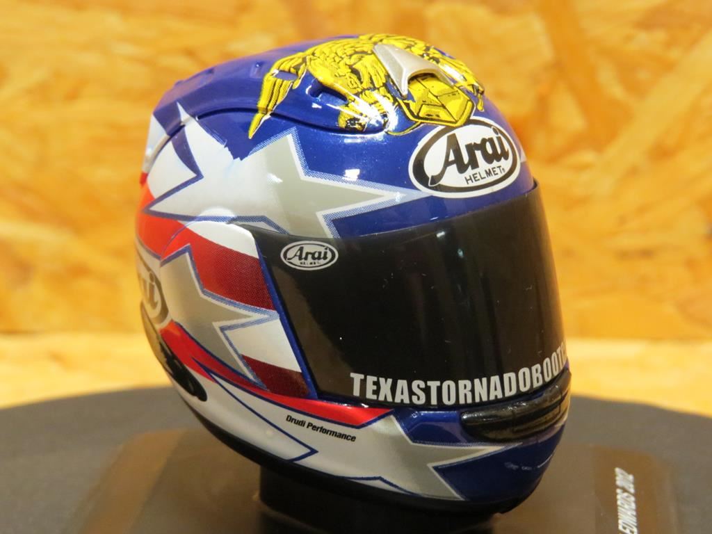Colin Edwards Arai helm 2012 1:5