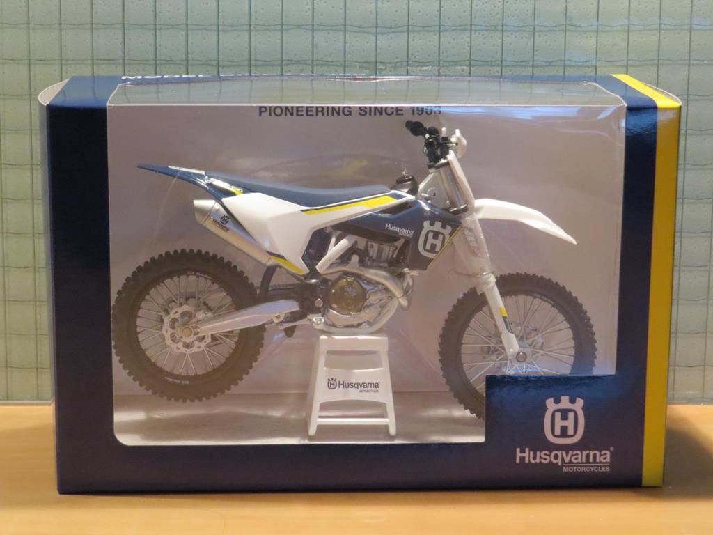 Husqvarna FC 450 2016 1:12