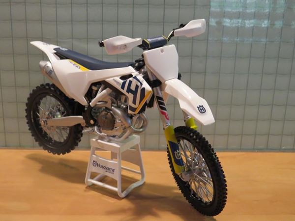 Husqvarna FC 450 2018 1:12