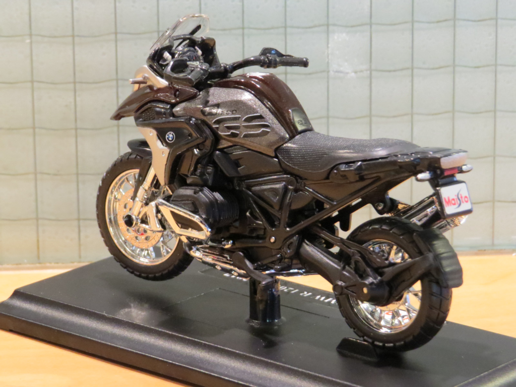 BMW R1200GS 1:18