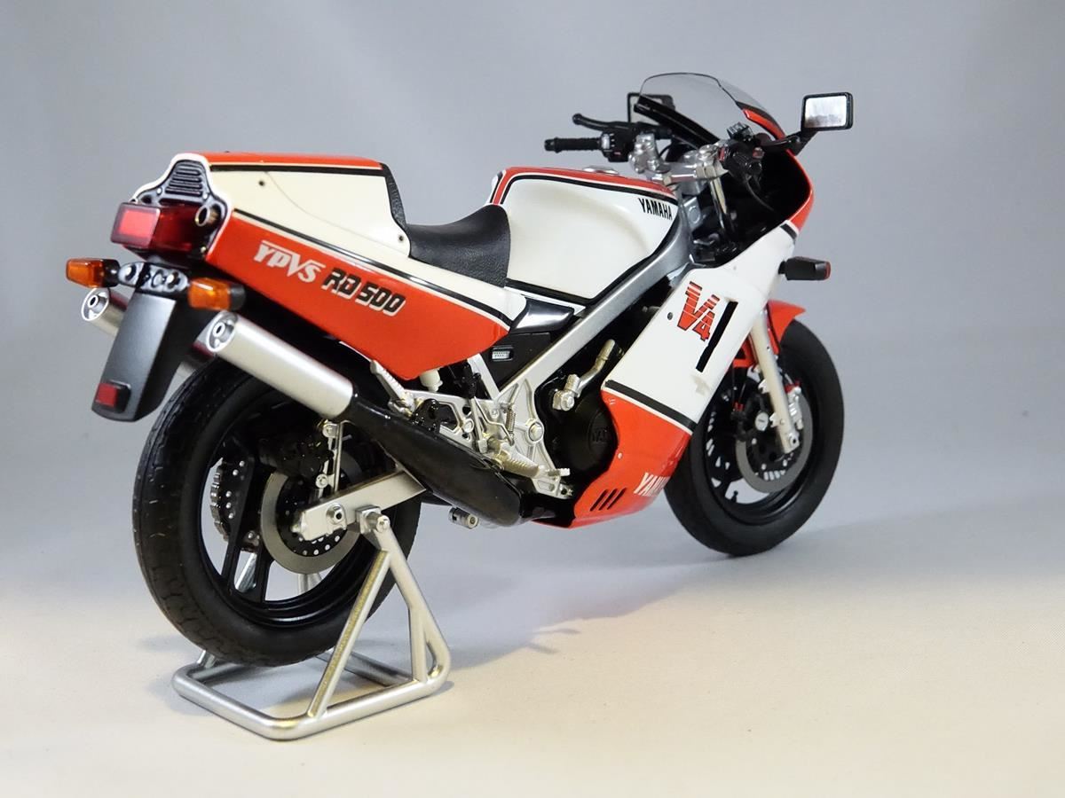 Yamaha rd500lc 1:12
