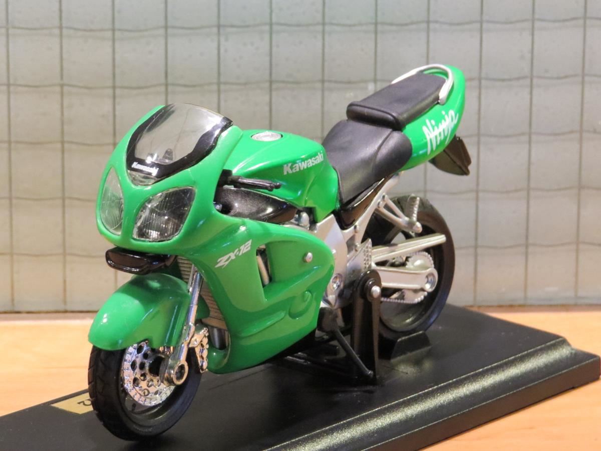 Kawasaki ZX-12R groen 1:18