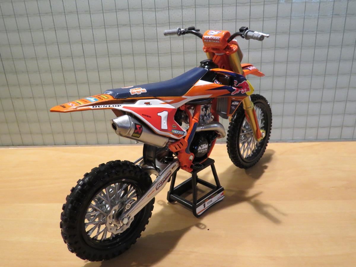 Ryan Dungey KTM 450 SX-F 2017 red bull team 1:10