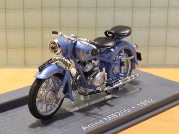 Adler MB200 1:24