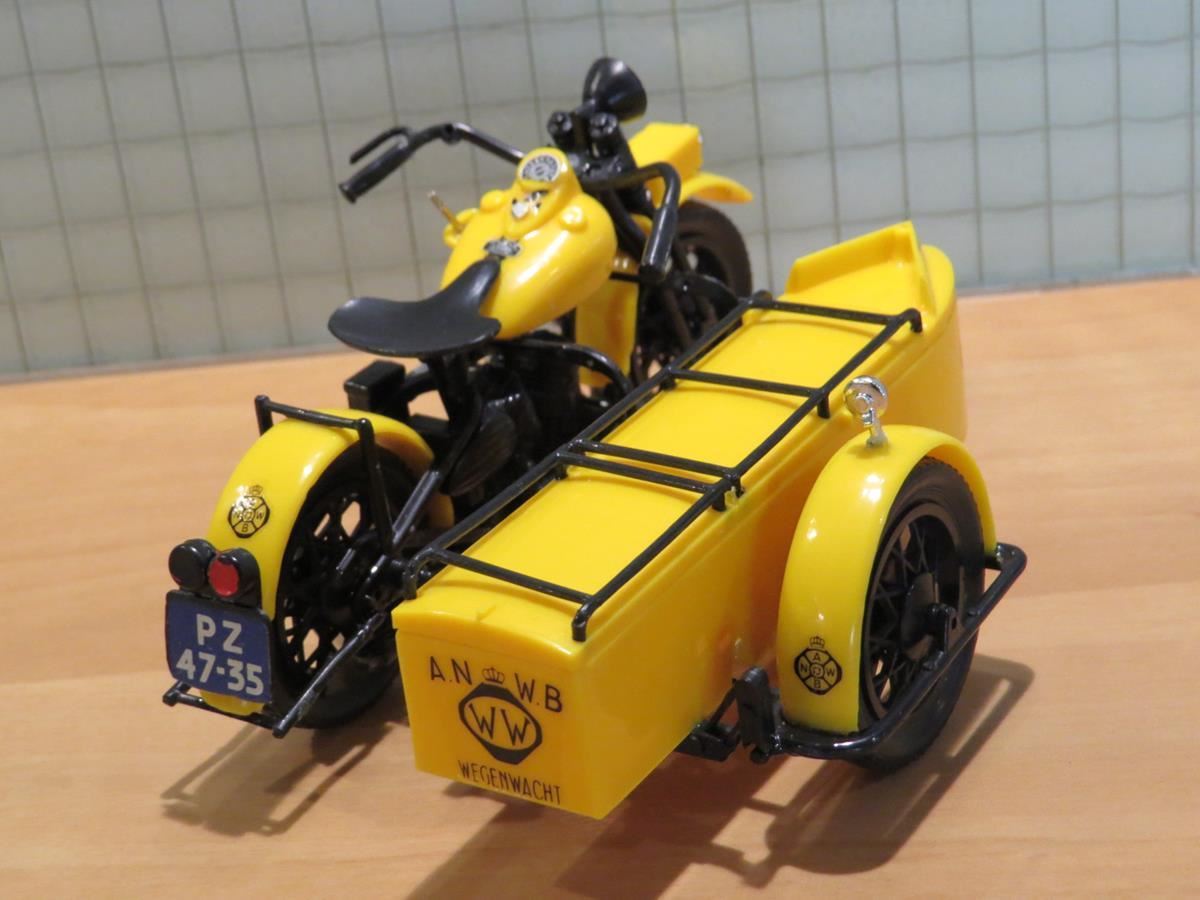 Harley Davidson ANWB zijspan 1:17
