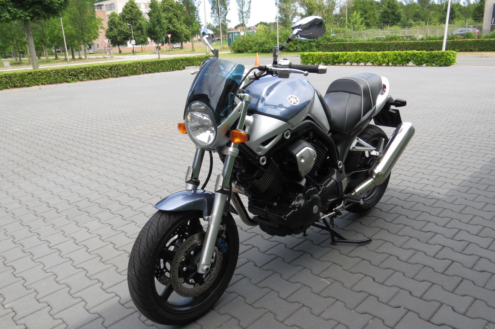 Yamaha BT1100 Buldog