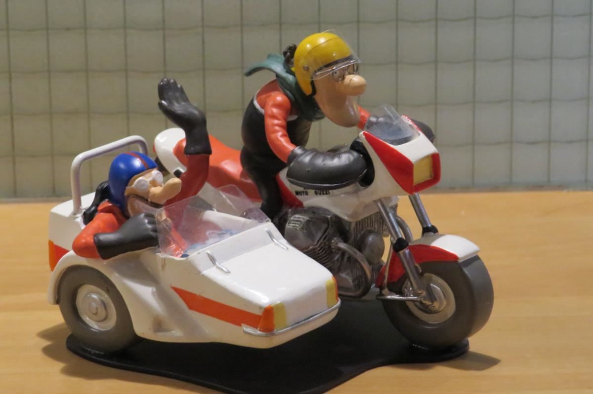 Joe Bar Pierrot & Chris Deb Moto Guzzi le mans zijspan 1:18 JB111