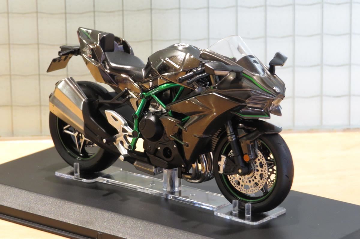 Kawasaki Ninja H2R 1:18