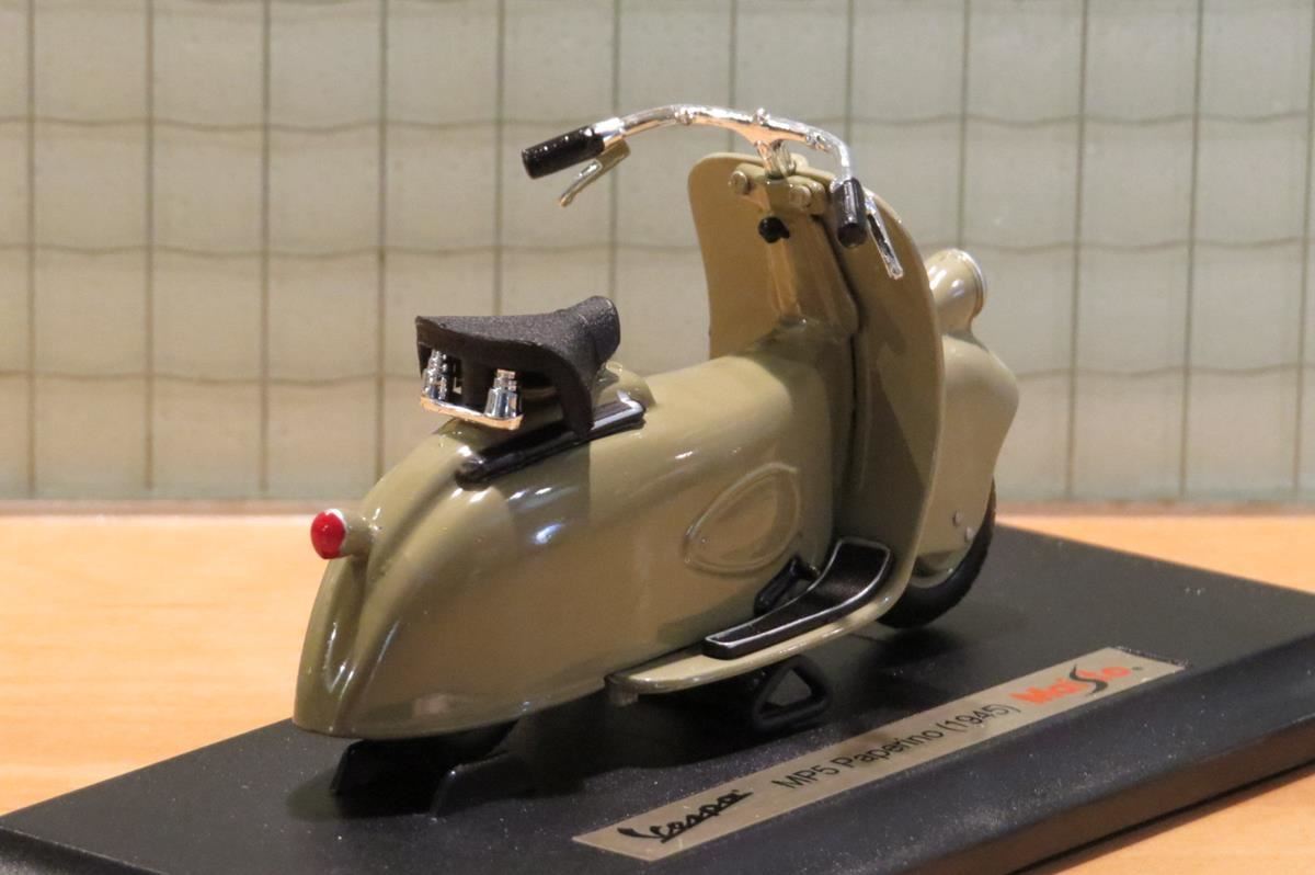 Vespa MP5 Paperino 1945 1:18