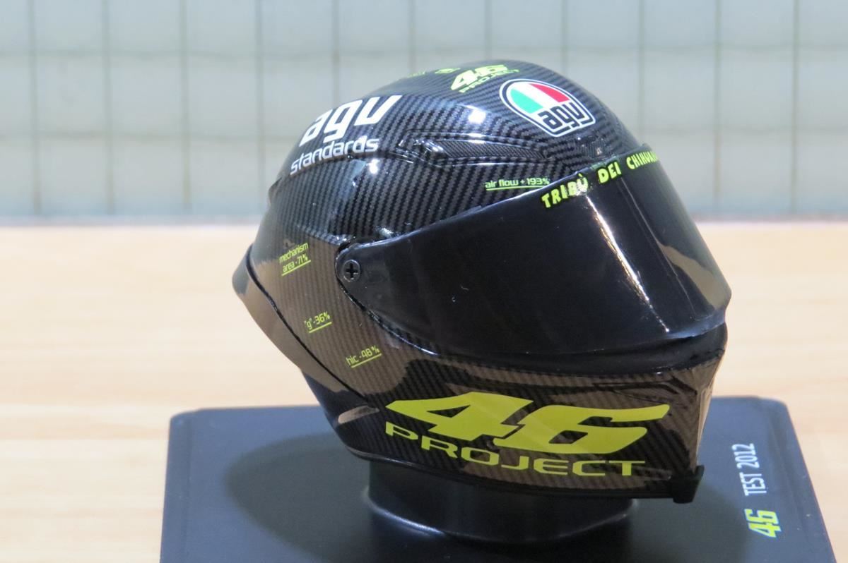 Valentino Rossi helm test sepang 2012 1:5