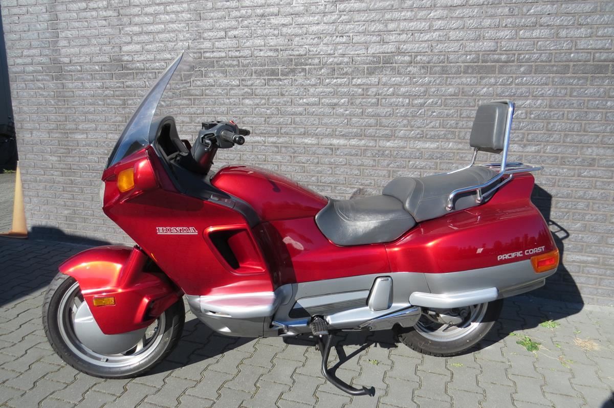 Honda PC800 Pacific coast 1992