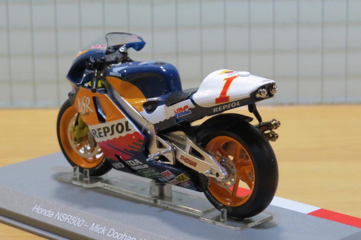 Mick Doohan Honda NSR500 1995 1:18