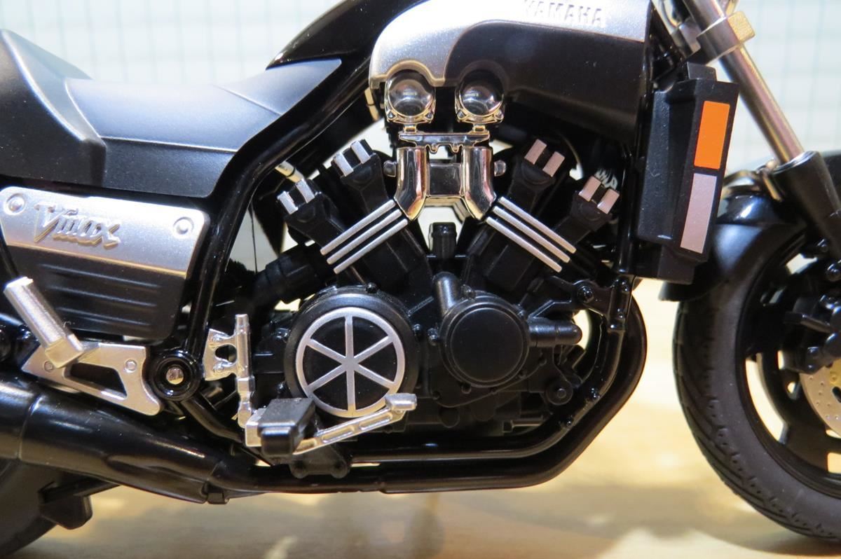 Yamaha V-max 1:12