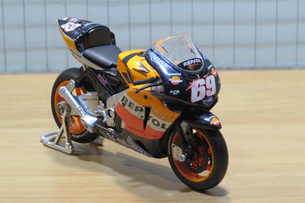 Hayden Honda RC211V 2005 1:18