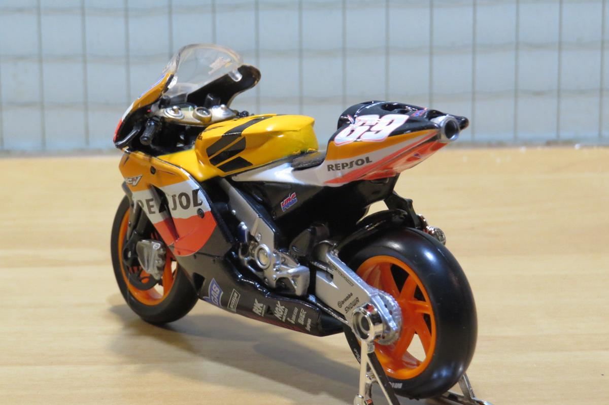 Hayden Honda RC211V 2006 1:18