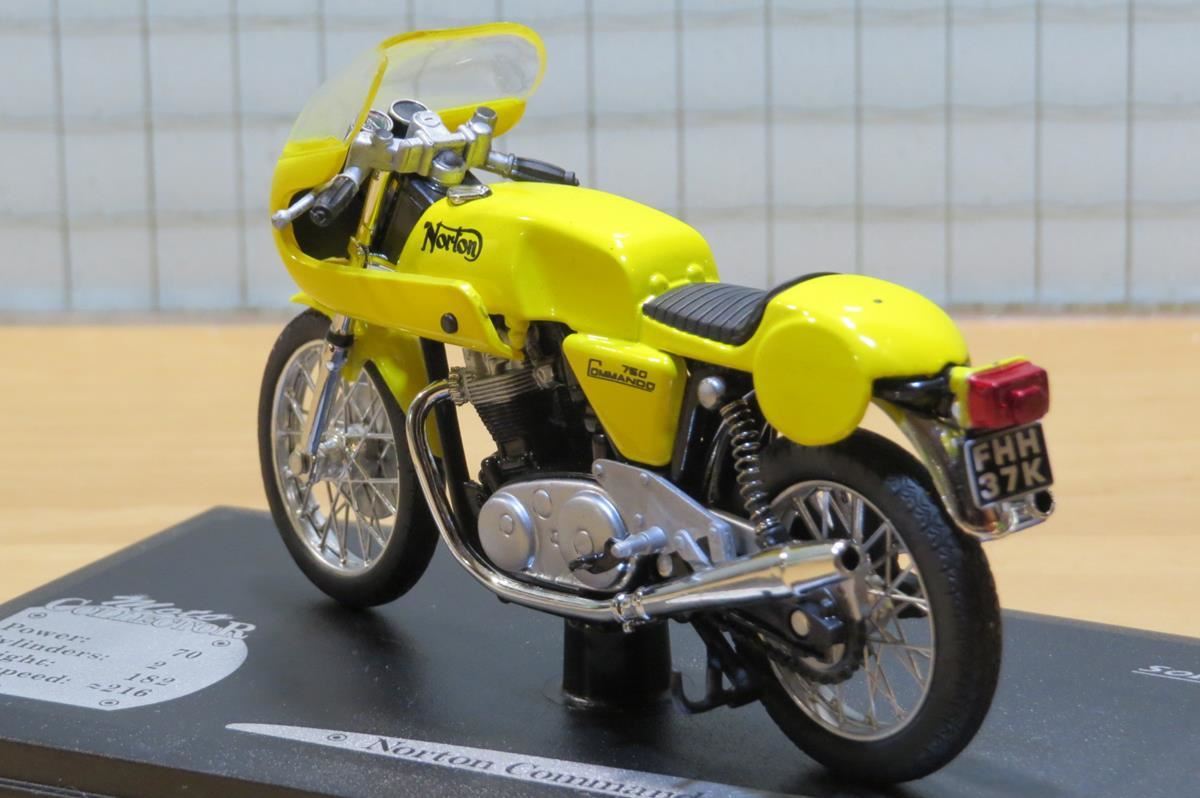 Norton Commando production racer 1:18