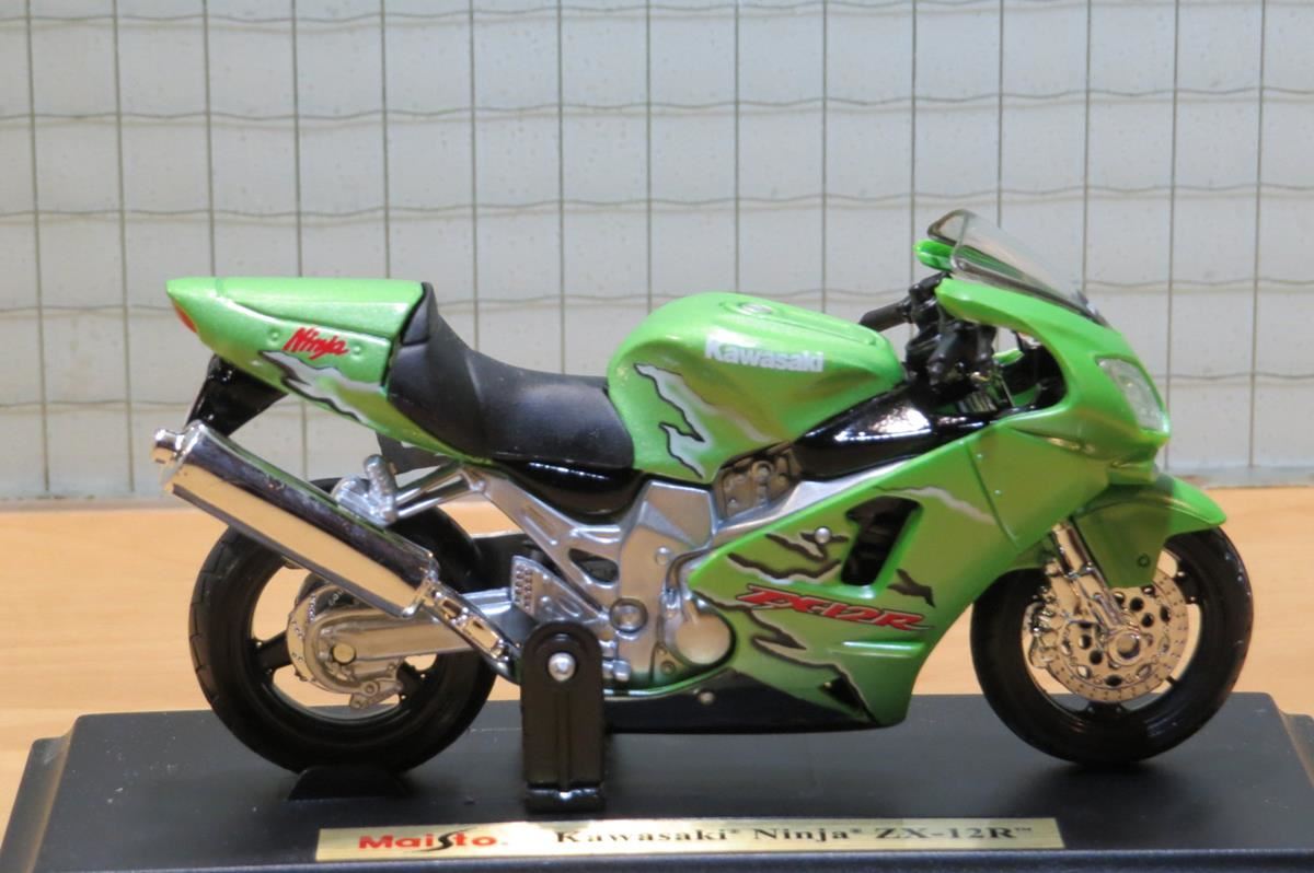 Kawasaki ZX-12R groen 1:18