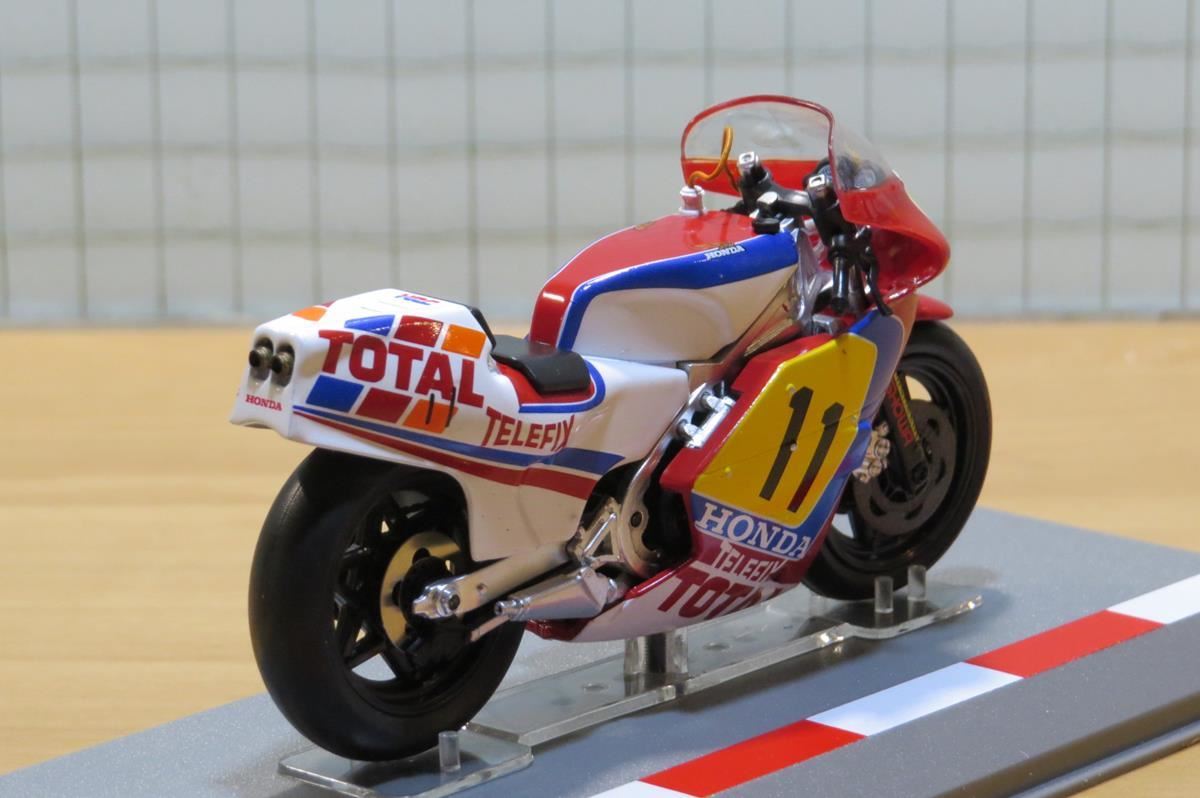 Raymond Roche Honda NS500 Assen 1984 1:18 diecast