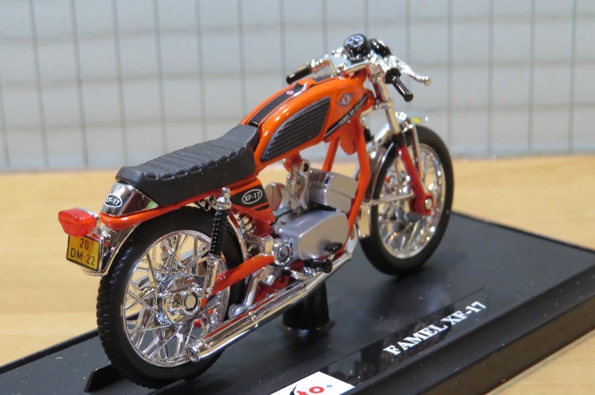 Famel XF-17 met Zundapp blok 1:18