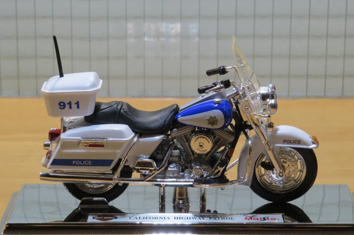 Harley Davidson California Highway Patrol (n022)