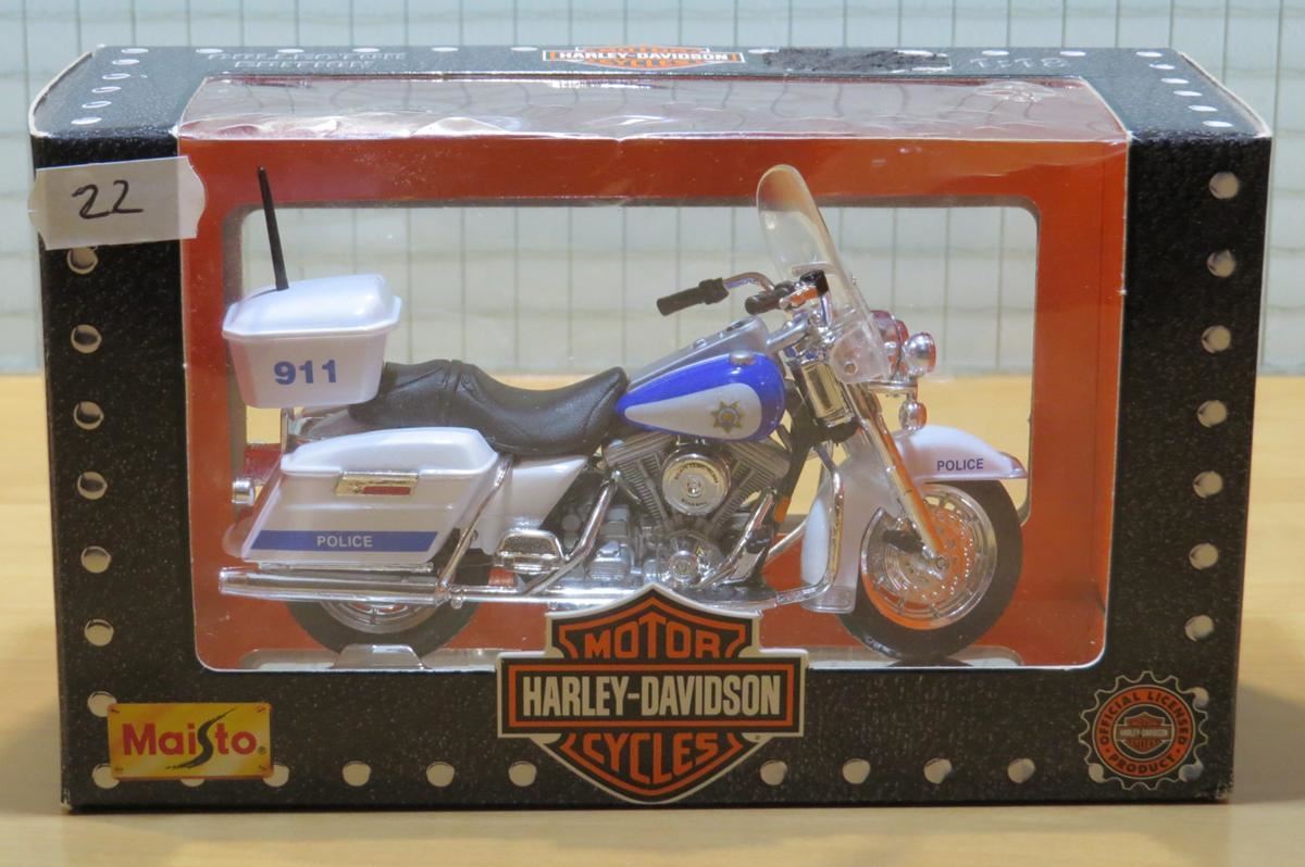 Harley Davidson California Highway Patrol (n022)