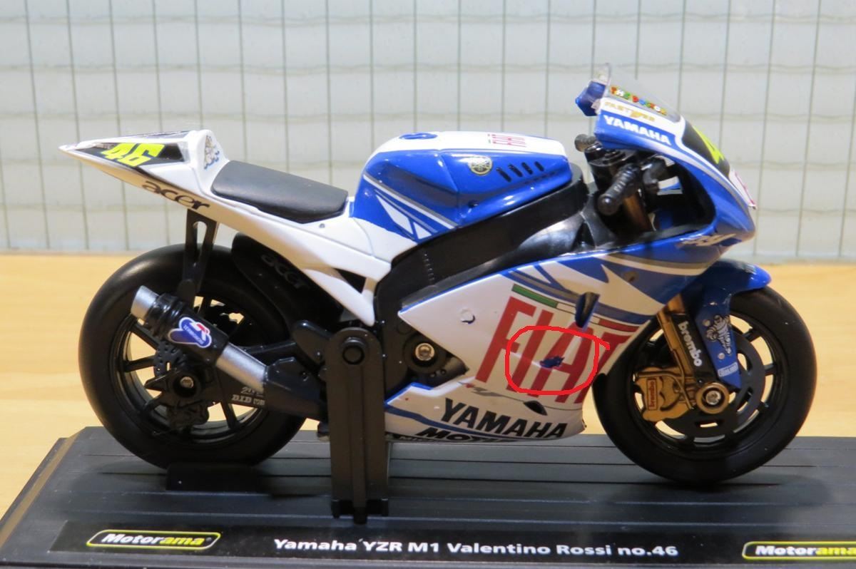 Valentino Rossi Yamaha yzr M-1 2007 1:18