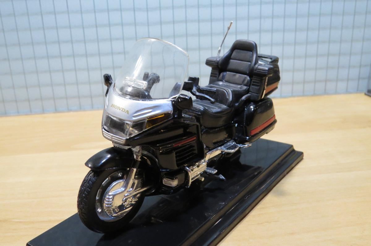 Honda GL1500 1:18