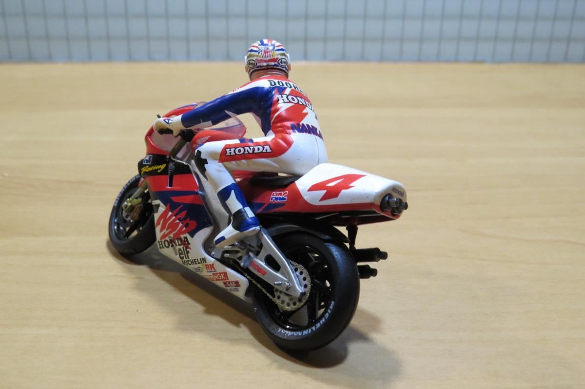 Mick Doohan Honda NSR500 1994 1:24