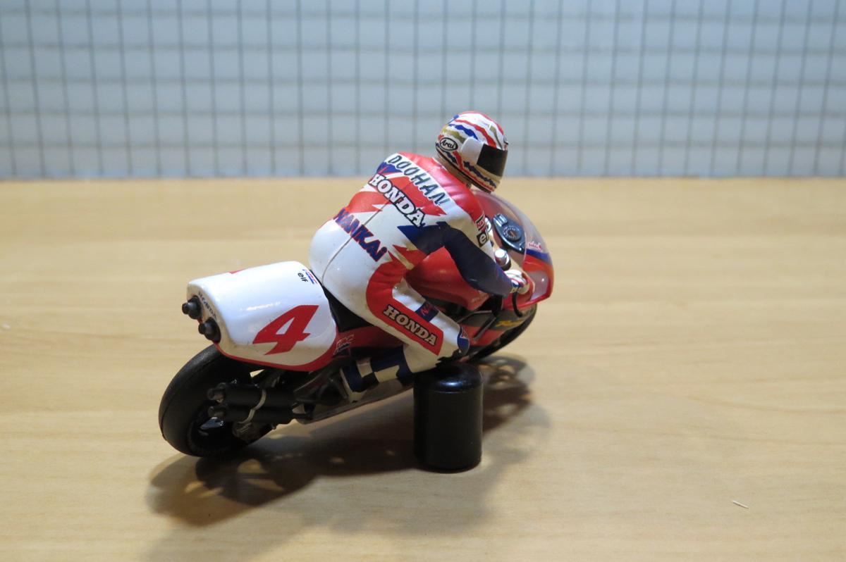 Mick Doohan Honda NSR500 1994 1:24