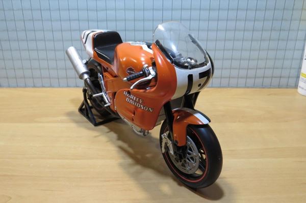 Harley Davidson VR1000 superbike 1:9